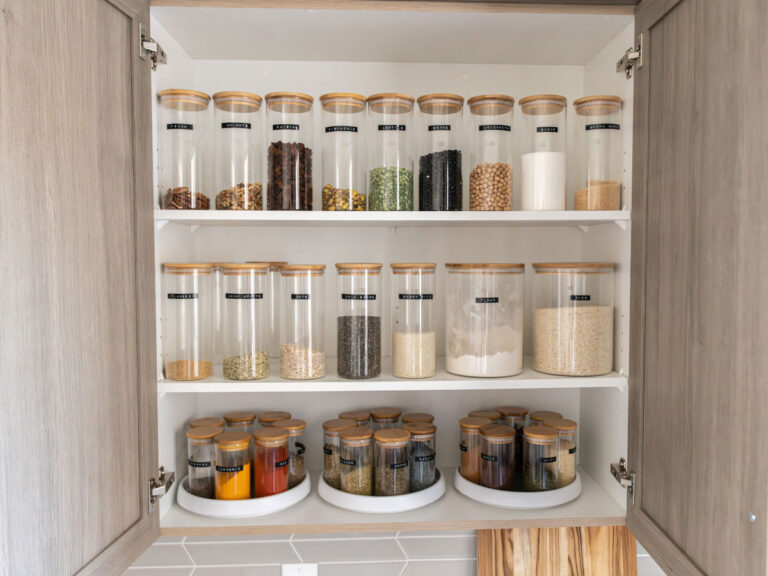 Tips to create a custom spice rack that works for you - navioo.com ...